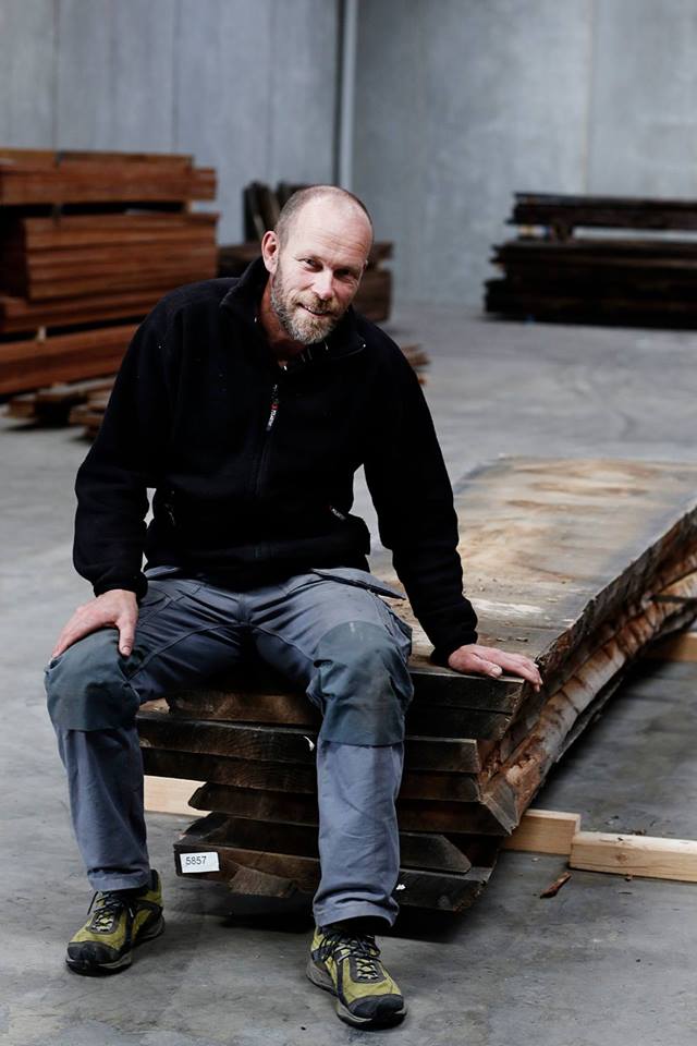 Kontakt | SAUNTE BORDET